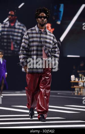 Paris, Frankreich. 23rd Jan, 2026. Romeo Beckham at WILLY CHAVARRIA ...