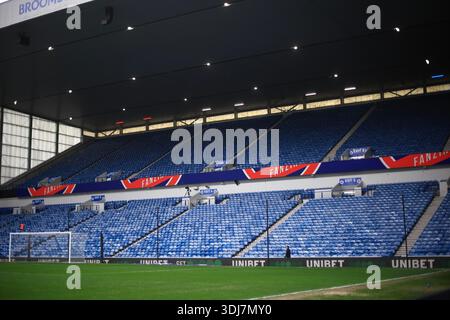 Ibrox Stadium, Glasgow, UK. 25th Jan, 2026. Scottish Premiership ...