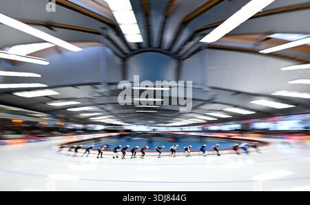 25 January 2026, Bavaria, Inzell: Speed skating: World Cup, mass start ...