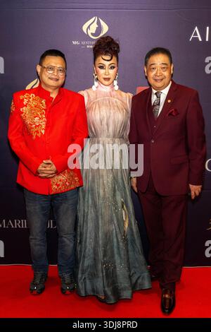 TV Host / Founder of Los Angeles Beverly Arts Joey Zhou attends 37th ...