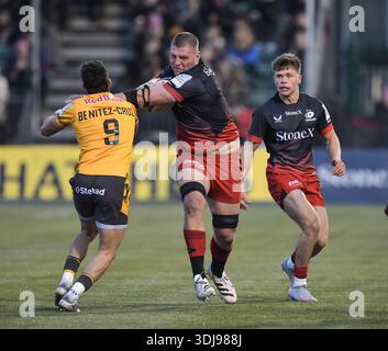 Tom Willis of Saracens runs with ball during the Gallagher PREM match ...