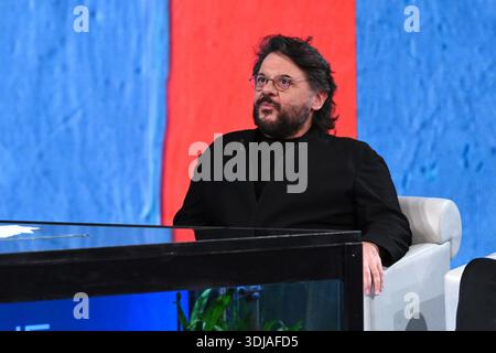 Milan, TV show "Che Tempo Che Fa" - Nove. Pictured: Noah Wyle Stock ...