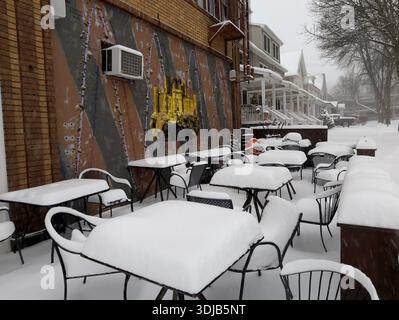 Heavy snow blankets Western New York as a major winter storm covers ...