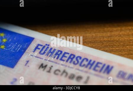 ILLUSTRATION - 26 January 2026, Saxony, Dresden: A driver's license ...