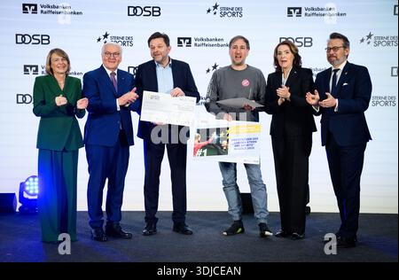 26 January 2026, North Rhine-Westphalia, Dortmund: Rough-haired dwarf ...