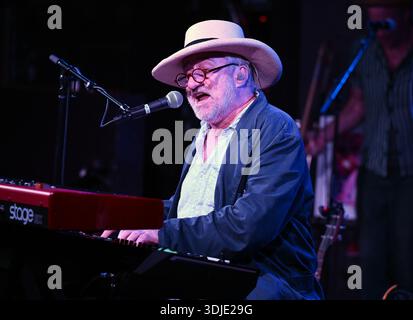 BOCA RATON - JANUARY 25: Jon Cleary performs at The Funky Biscuit on ...