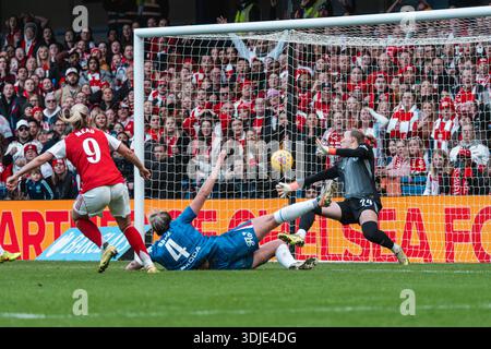 during the Barclays FA Women's Super League match between Chelsea and ...