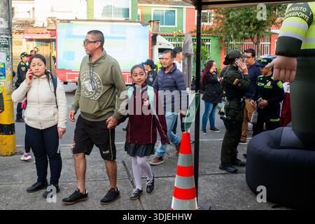 Students return to classes as schools return to classes on January 26 ...