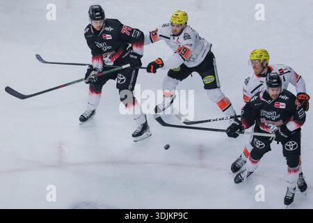 27 January 2026, North Rhine-Westphalia, Cologne: Ice hockey: DEL ...