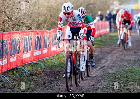 Pauwels Sauzen-Altez Industriebouw Cycling Team riders pictured ahead ...