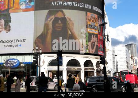 Piccadilly Circus, London, UK. 28th Jan 2026. Melania: Twenty Days to ...