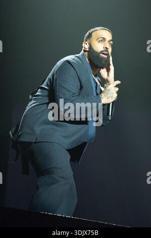 Recording artist Eladio Carrion performs during his Don KBRN World Tour ...