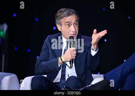 Arnaud Viala during a meeting of the New Republic Night of Renaissance ...