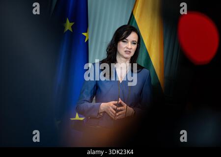 29 January 2026, Berlin: Federal Chancellor Friedrich Merz (CDU) and ...