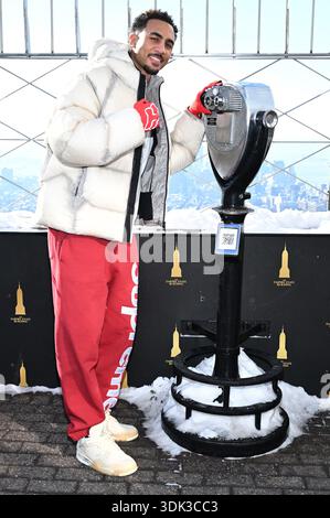 British boxer Ben Whittaker visits the Empire State Building, New York ...