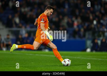 Dragon Stadium, Oporto, Portugal. 29 January, 2026. Pictured left to ...