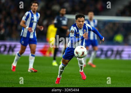 Dragon Stadium, Oporto, Portugal. 29 January, 2026. Pictured left to ...