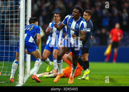 Dragon Stadium, Oporto, Portugal. 29 January, 2026. Pictured left to ...