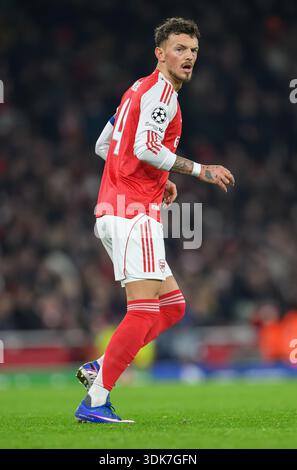 Arsenal v Kairat Almaty - Champions League - Emirates Stadium. Noni ...