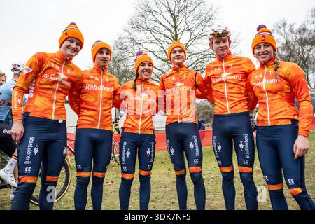Dutch Tibor Del Grosso celebrates as he crosses the finish line to win ...
