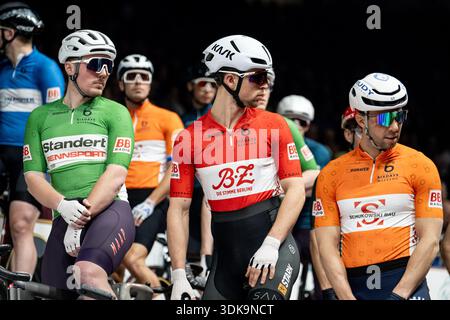 30 January 2026, Berlin: Cycling: Six-day race, Madison, endurance men ...