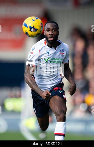 London, England. 31st Jan 2026. Bolton Wanderers' Jordi Osei-Tutu takes ...