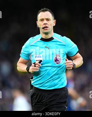 Referee Stuart Attwell during the Leeds United v Arsenal Premier League ...