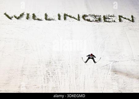 30 January 2026, Hesse, Willingen: Nordic skiing / Ski jumping: World ...
