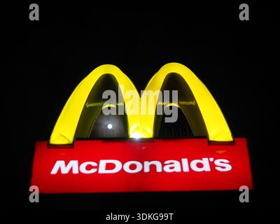 Sheerness, Kent, UK. 31st Jan, 2026. UK Weather: the almost full Snow ...