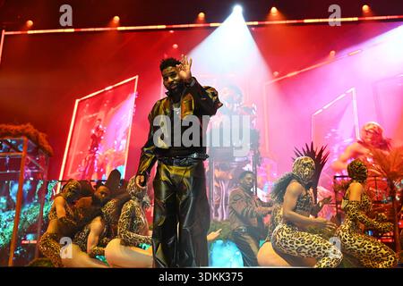 LONDON, ENGLAND - JANUARY 31: Jason Derulo performing at O2 Arena ...