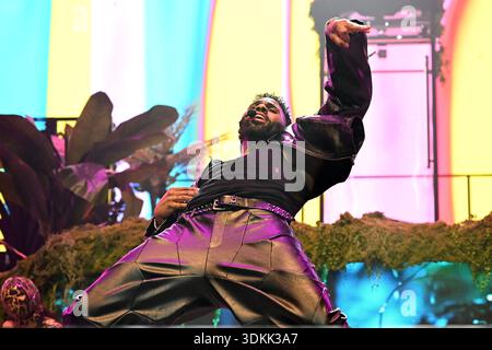 LONDON, ENGLAND - JANUARY 31: Jason Derulo performing at O2 Arena ...