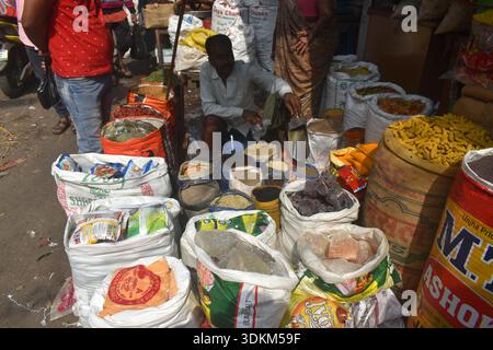 Market scenario during the Financial Budget of India in Kolkata. (Photo ...