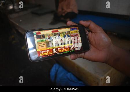 Market scenario during the Financial Budget of India in Kolkata. (Photo ...