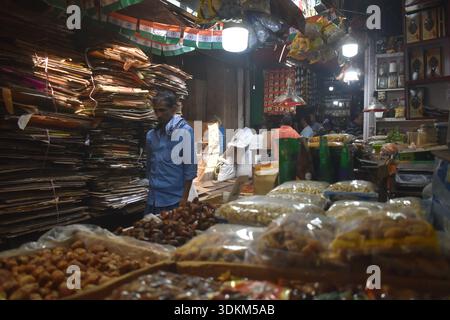 Market scenario during the Financial Budget of India in Kolkata. (Photo ...
