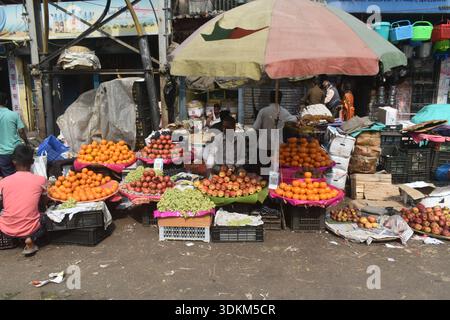 Market scenario during the Financial Budget of India in Kolkata. (Photo ...