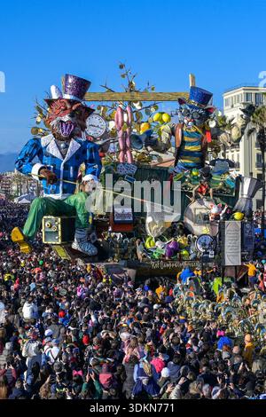 Viareggio, Viareggio Carnival, First Masked Parade Stock Photo - Alamy