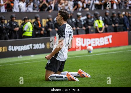 Gabriel Paulista of Corinthians scores during the Supercopa Rei final ...