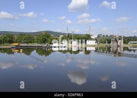 Barrage, weir, Klingenberg, Main, river, shipping, inland shipping ...
