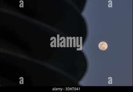 Doha, Qatar. 31st Jan, 2026. The moon appears as a full moon in the sky ...