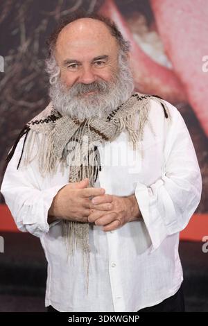 Emilio Gavira attends 'Aida y Vuelta' Photocall at Espacio Movistar ...