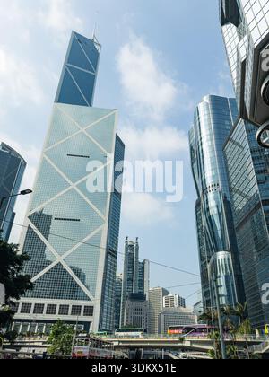The Henderson Skyscraper Hong Kong designed by Zaha Hadid Architects ...