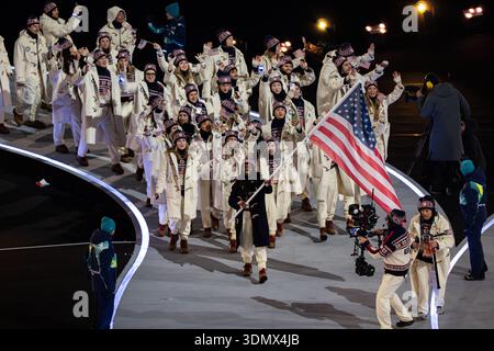 Flag bearer, Erin Jackson leads Team USA during introductions of the ...