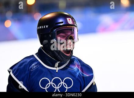(260208) -- LIVIGNO, Feb. 8, 2026 (Xinhua) -- Lyon Farrell of New ...