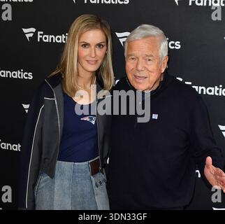 Dana Blumberg and Robert Kraft attend the 2026 Fanatics Super Bowl ...