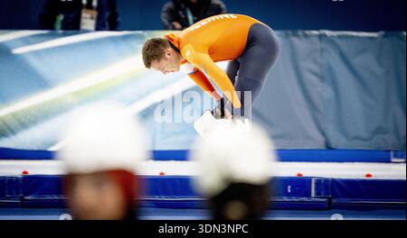 MILAN - Marcel Bosker in action in the men's 5,000-meter speed skating ...