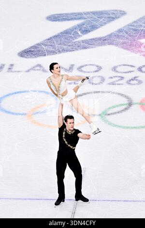 Lia PEREIRA & Trennt MICHAUD (CAN), during Team Event - Pair Skating ...
