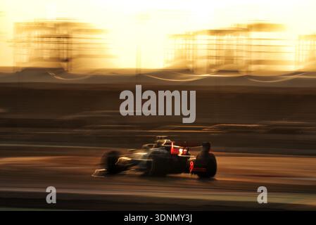 Alexander Albon (THA) Williams F1 Team FW48. 11.02.2026. Formula 1 ...