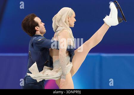 Olivia Smart and partner Tim Dieck of Team Spain compete in the Ice ...