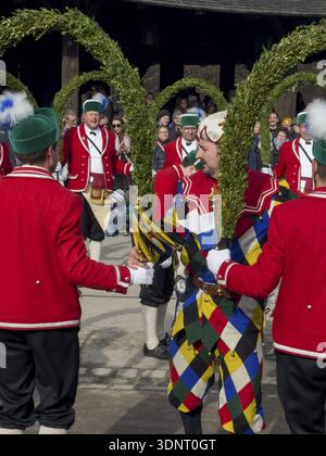Schaeffler dance in 2026 in the English Garden, behind the Chinese ...