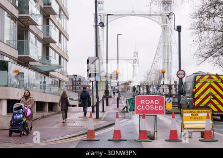Following the decision by Kensington & Chelsea council to close the 150 ...